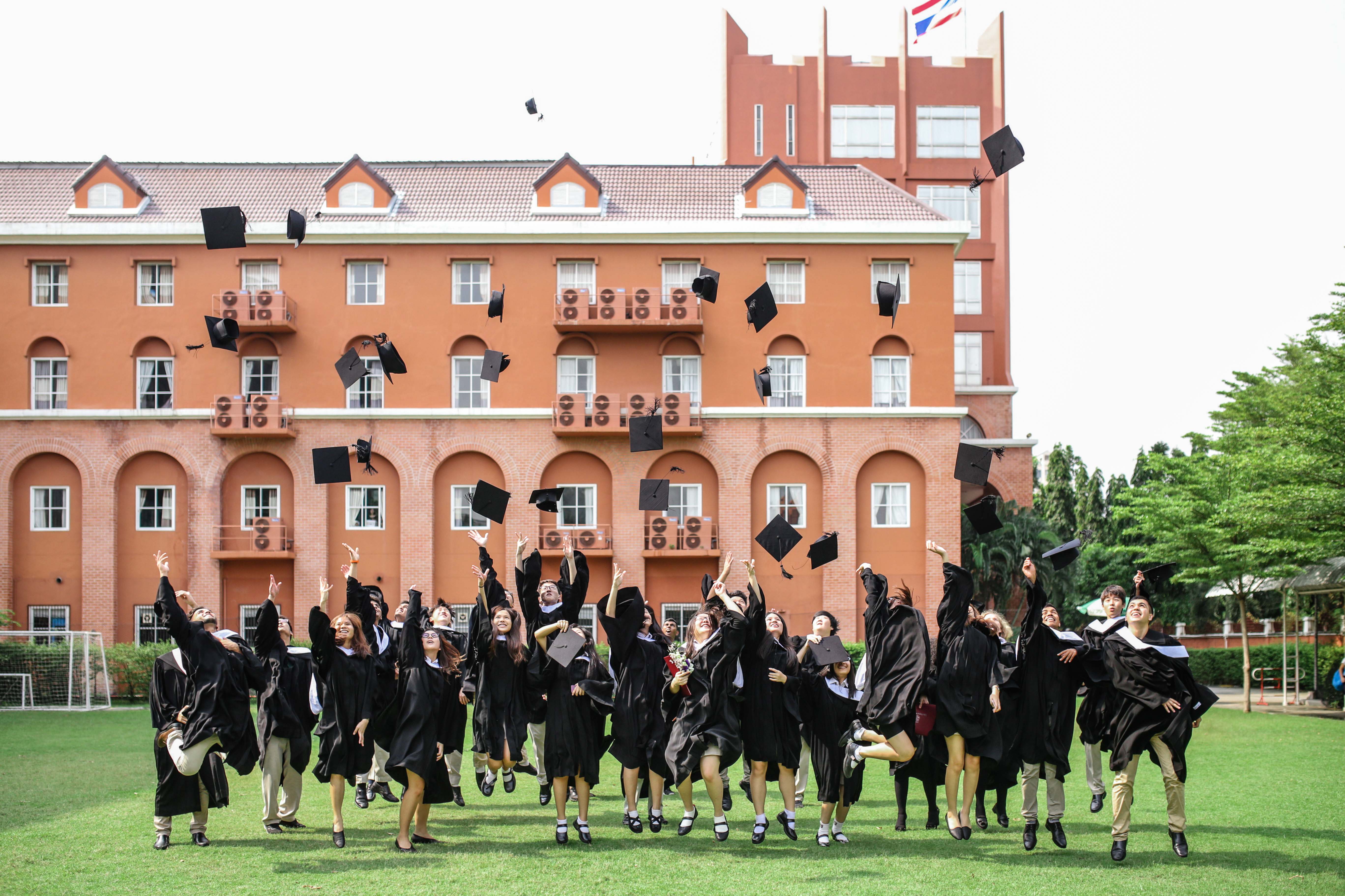 Congratulations to our 2017 IB graduates – Regent's International ...